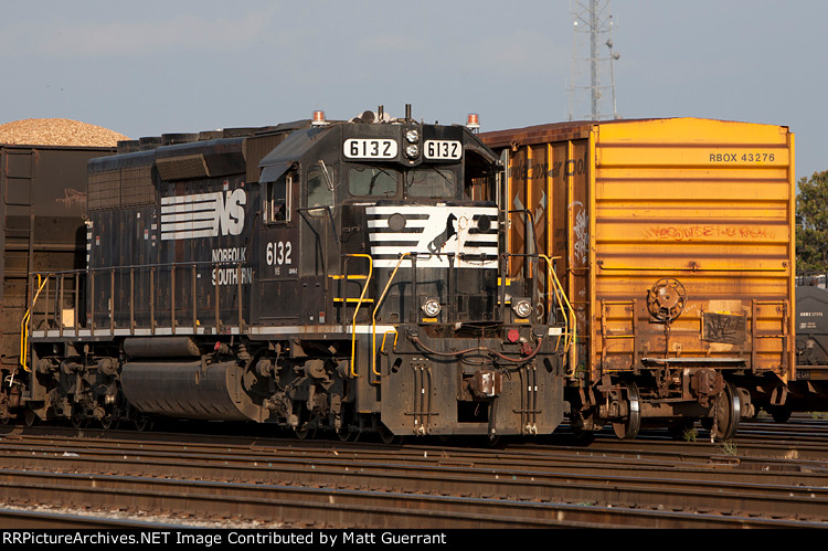 NS SD40-2 6132